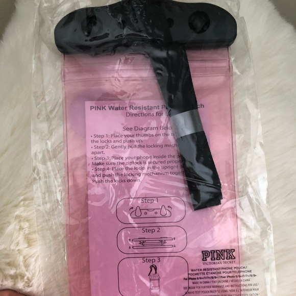PINK Victoria's Secret | Other | Nwt Pink Water Resistant Phone Pouch ...